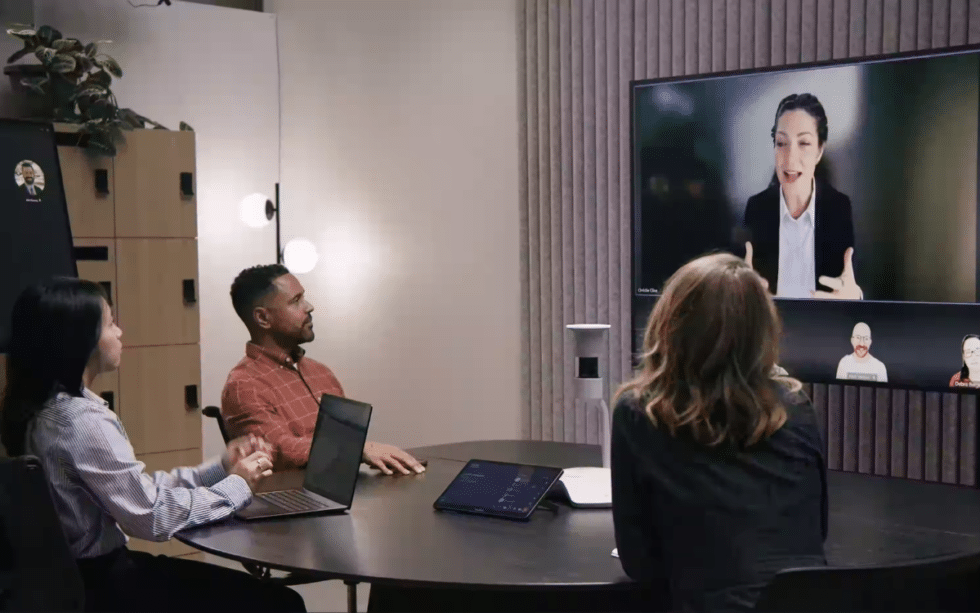 Best TVs for Conference Rooms & Meeting Rooms | RELIANT